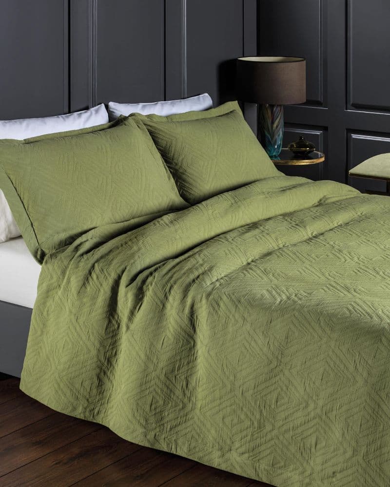 Design Port Padstow Olive Green Bedspread