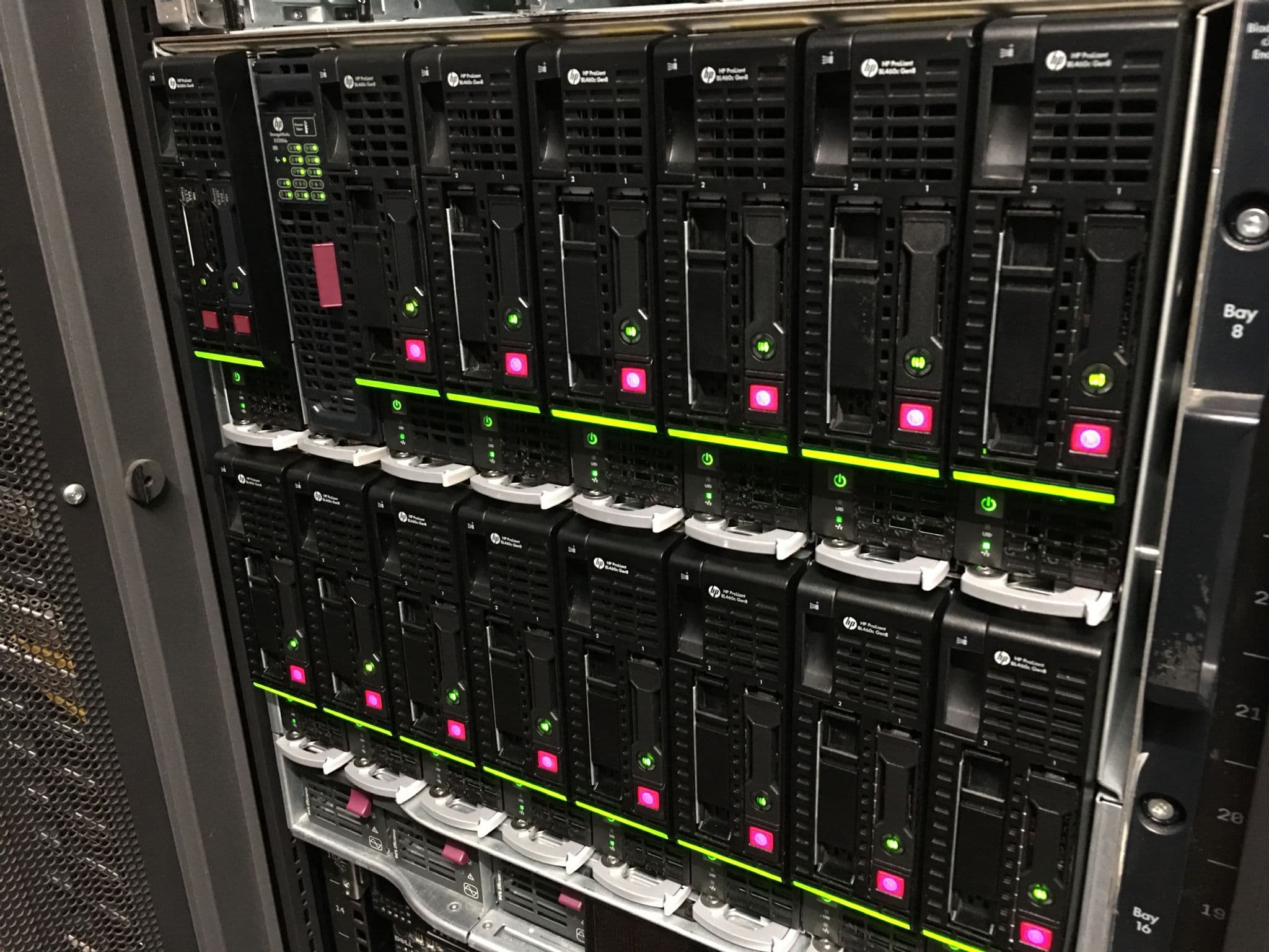 HPE BLc7000 G3 Platinum BladeSystem w/ 16 X BL465C GEN8 Server Blade ...