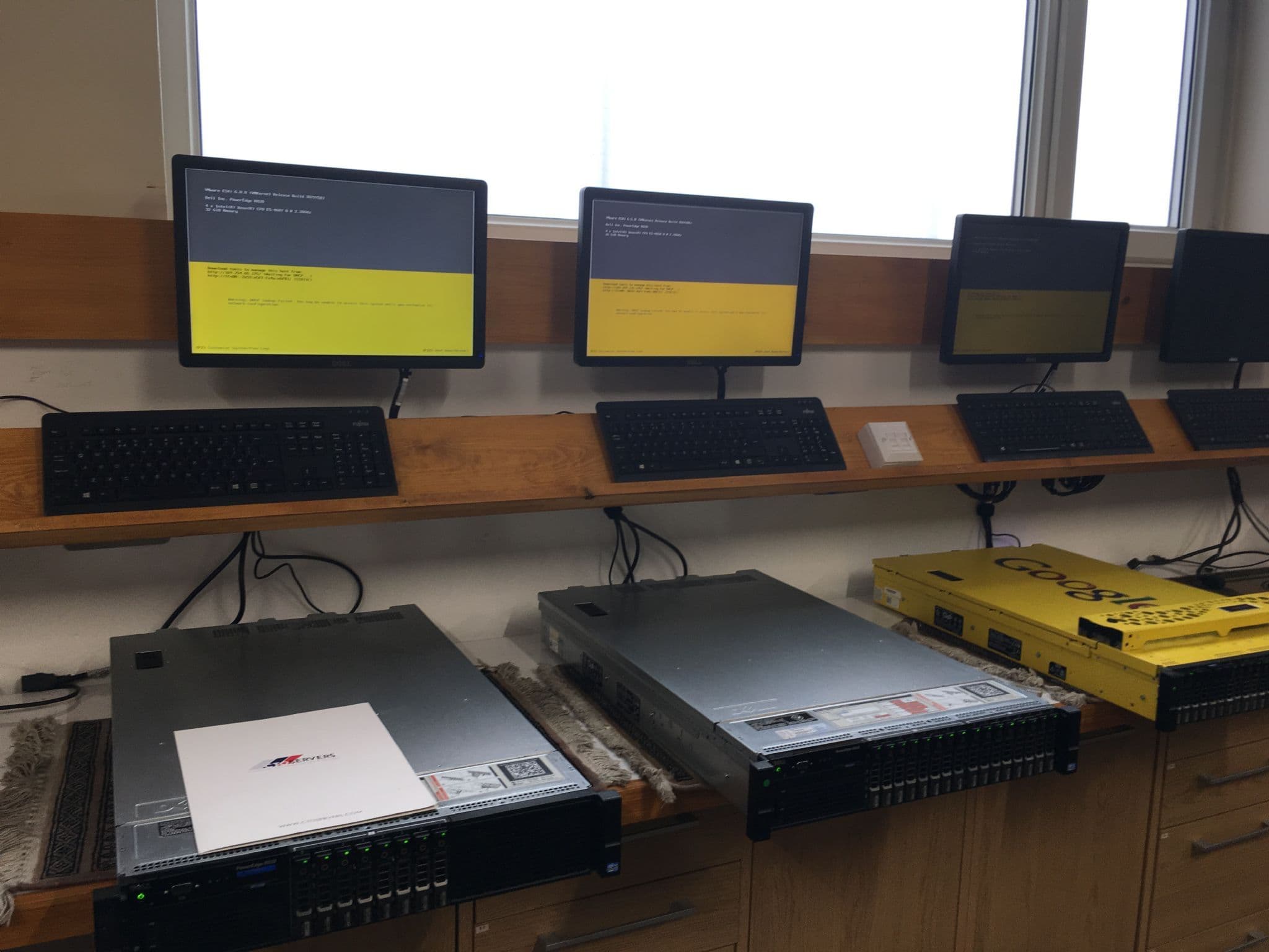 HPE ProLiant DL380p Gen8 2x 10C E5-2670 V2 256GB RAM 10TB -ALL-FLASH ...