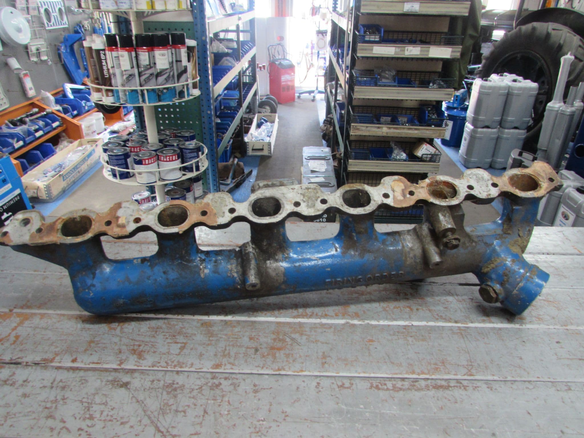 10 series 6 cylinder inlet manifold