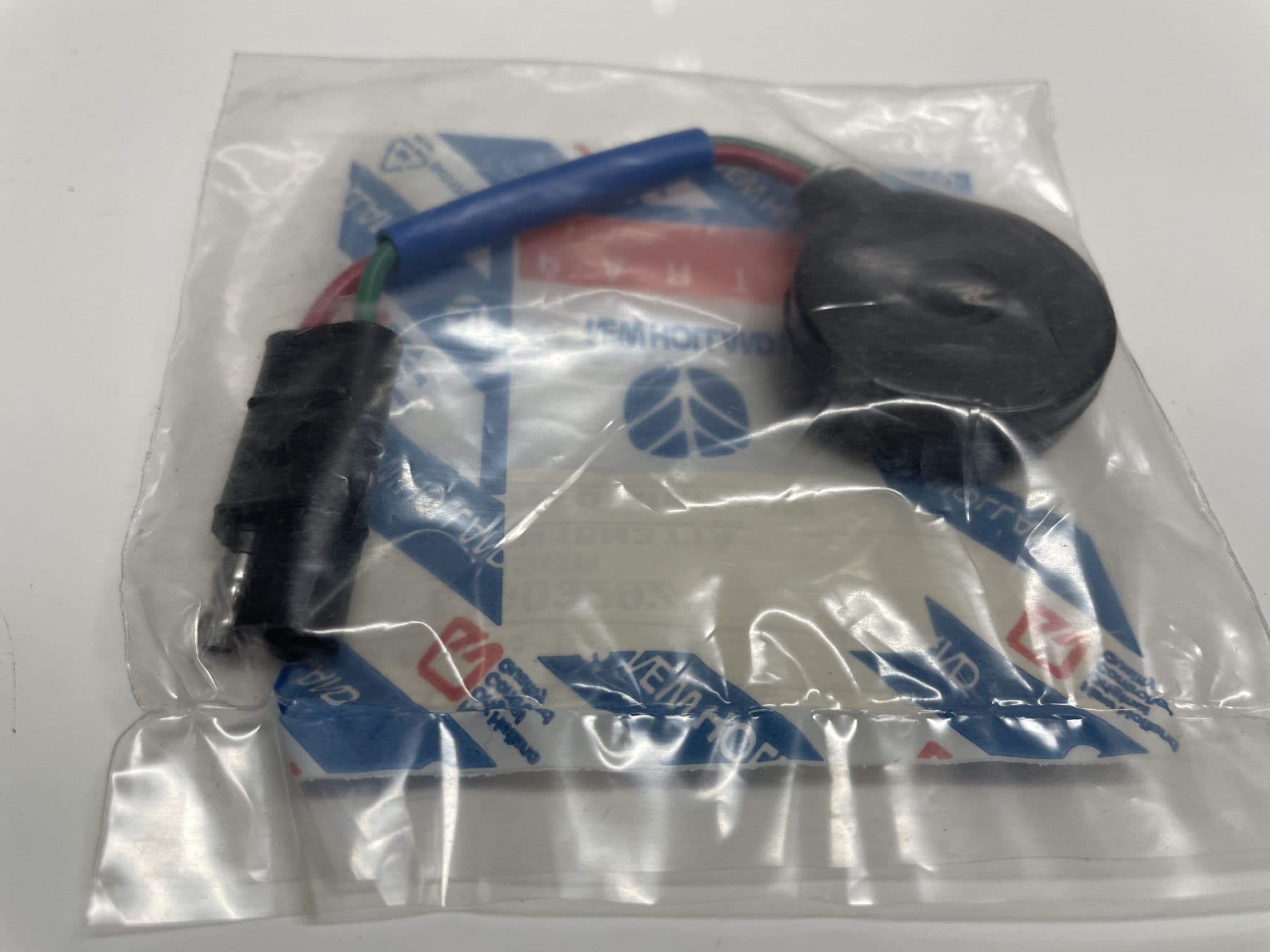 ALTERNATOR SENSOR FITS FORD 10 SERIES 83903292