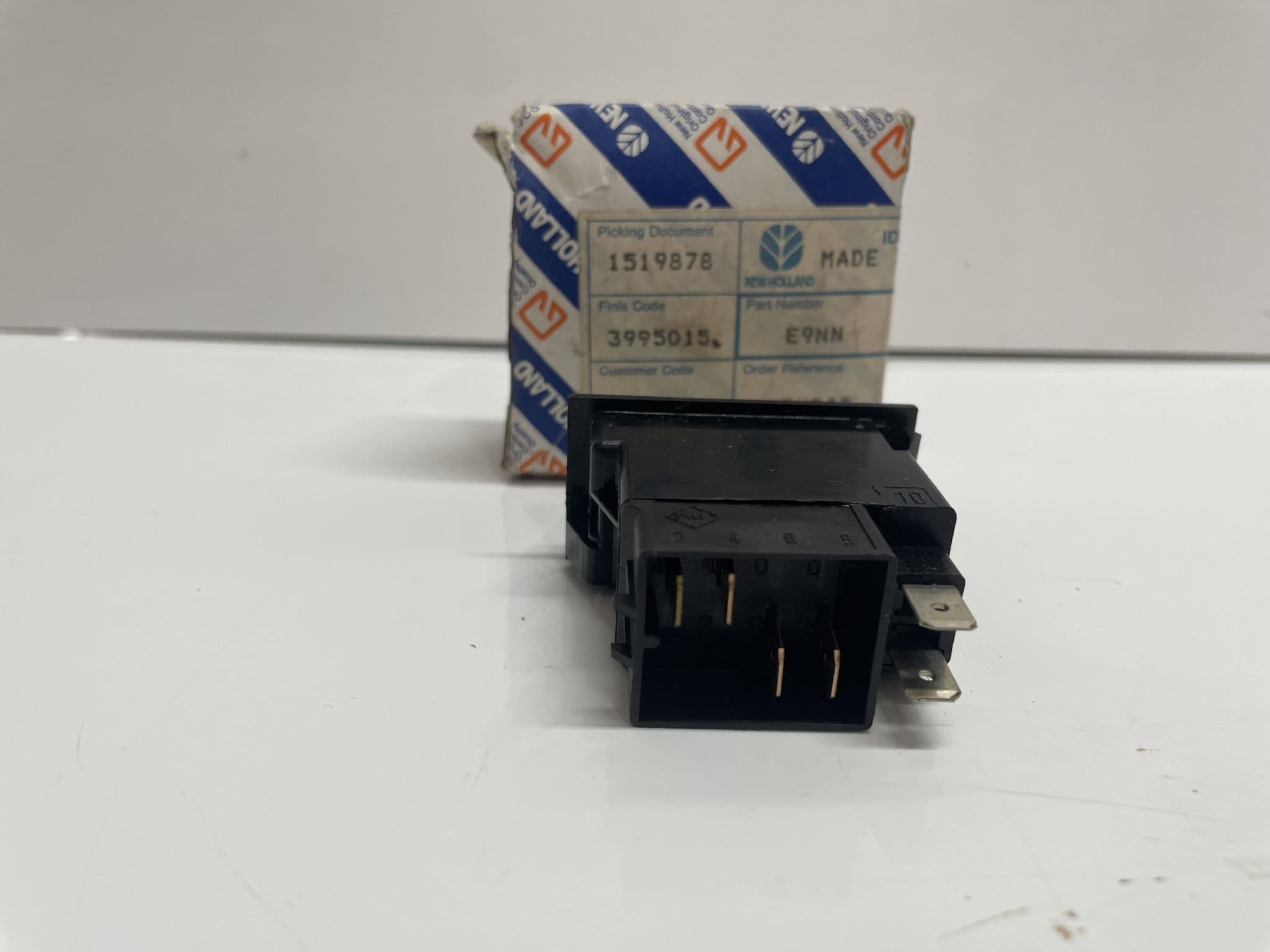 REAR WIPER SWITCH FITS FORD 40 SERIES E9NN 17N414AA