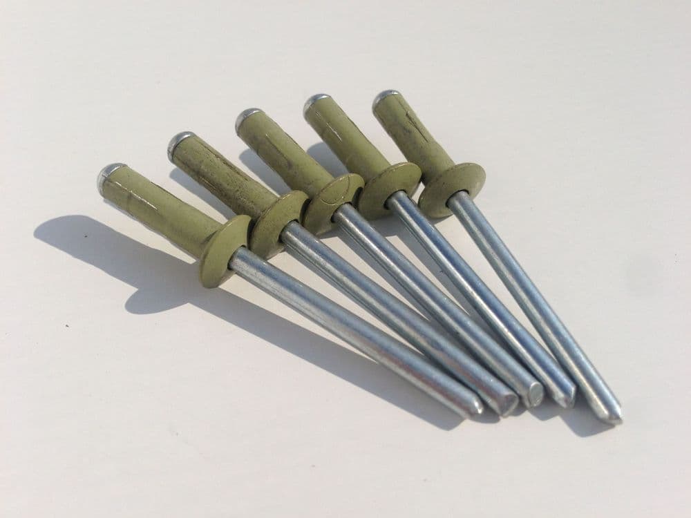 Moorland Green Rivets