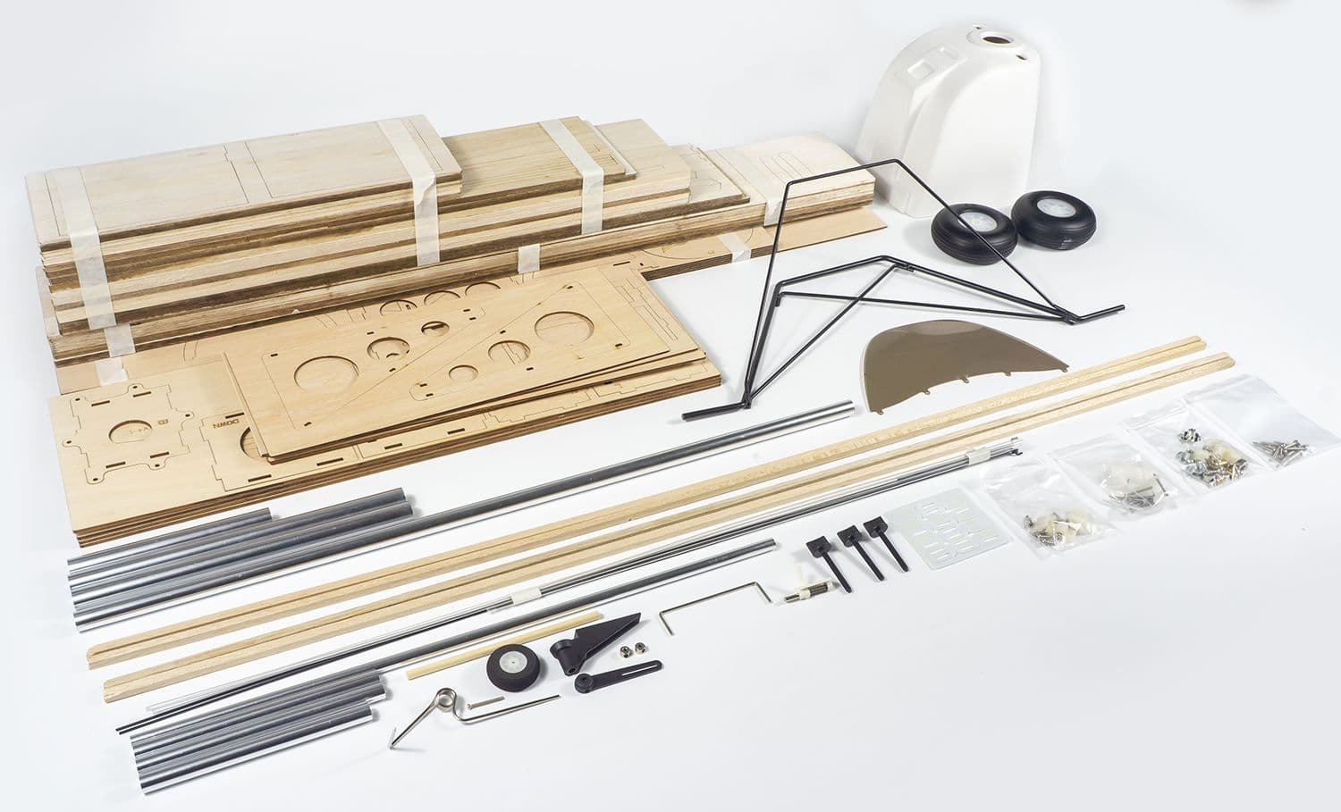 DW SPACEWALKER BALSA KIT 1 6M - DANCING WINGS