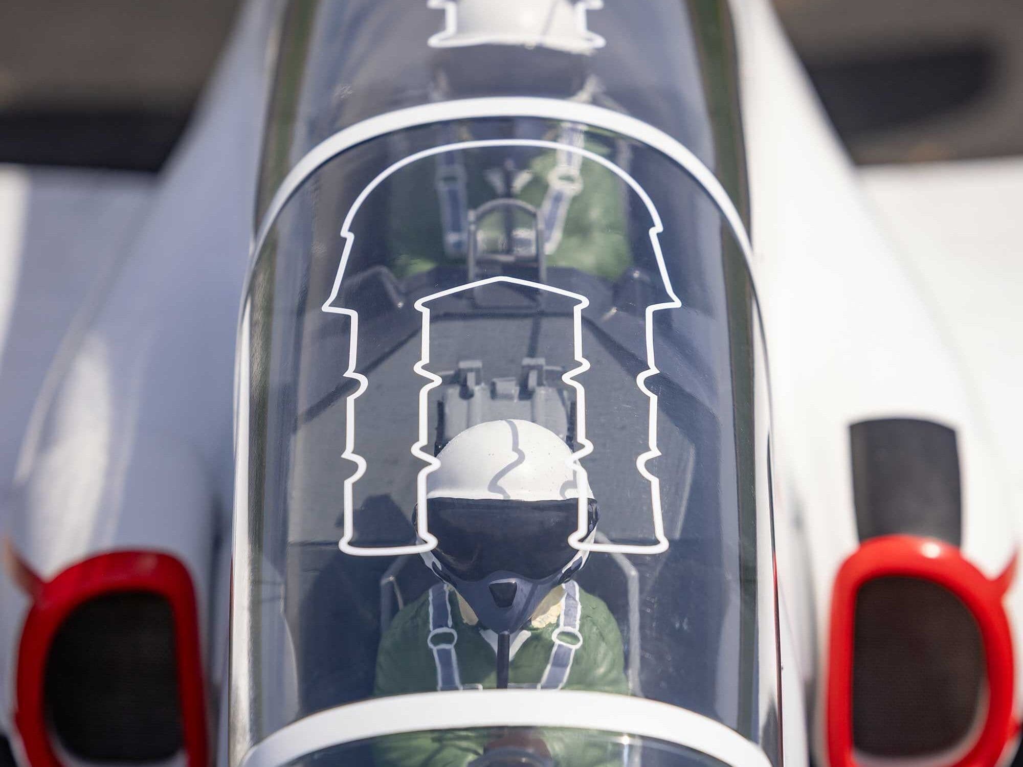 Hanger 9 Hawk T-45 140-160N ARF with Retract Set A-HAN13750CR