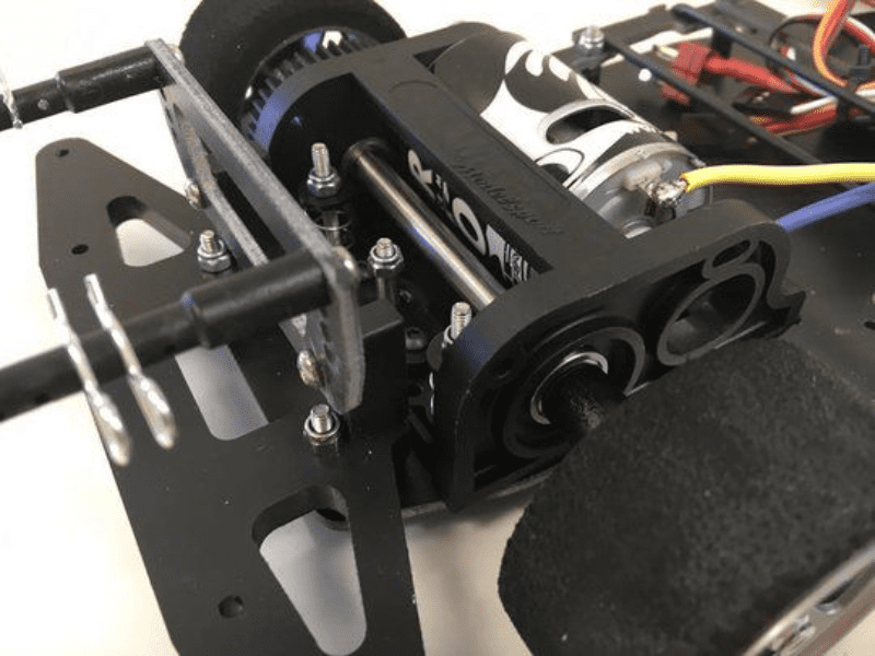 Kamtec 1300 Saloon Stock Car Kit Winged Chassis to build