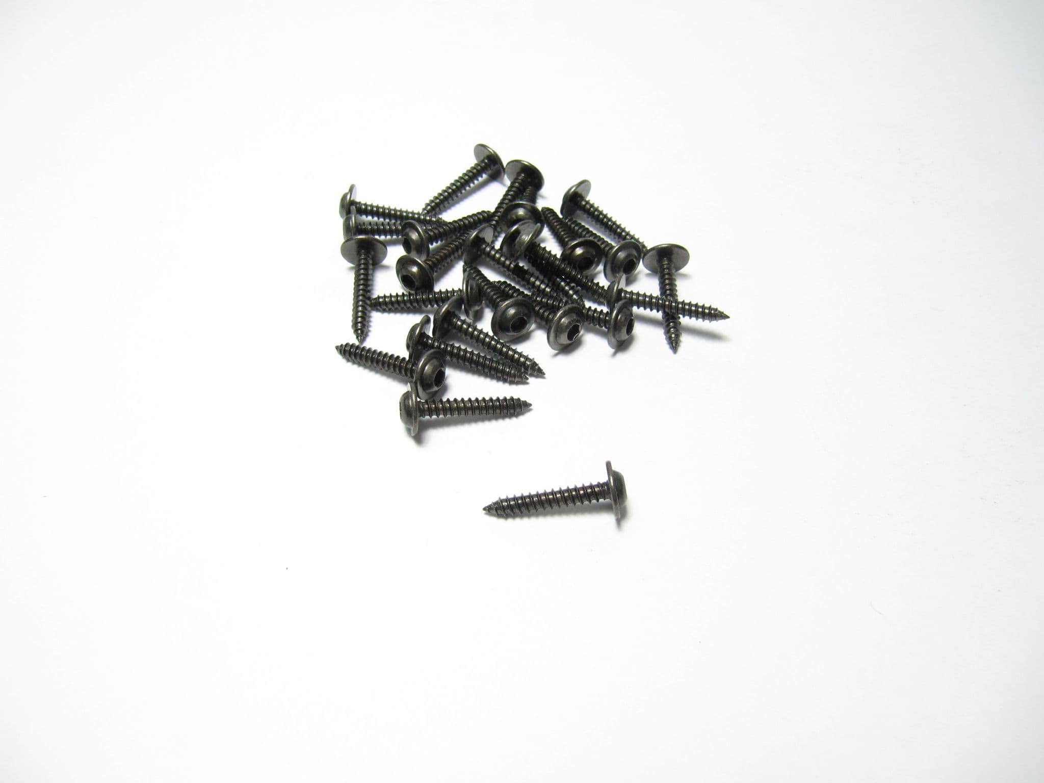 Kuza 3mm x 18mm Socket Head W/shoulder Servo Mounting Screws Black
