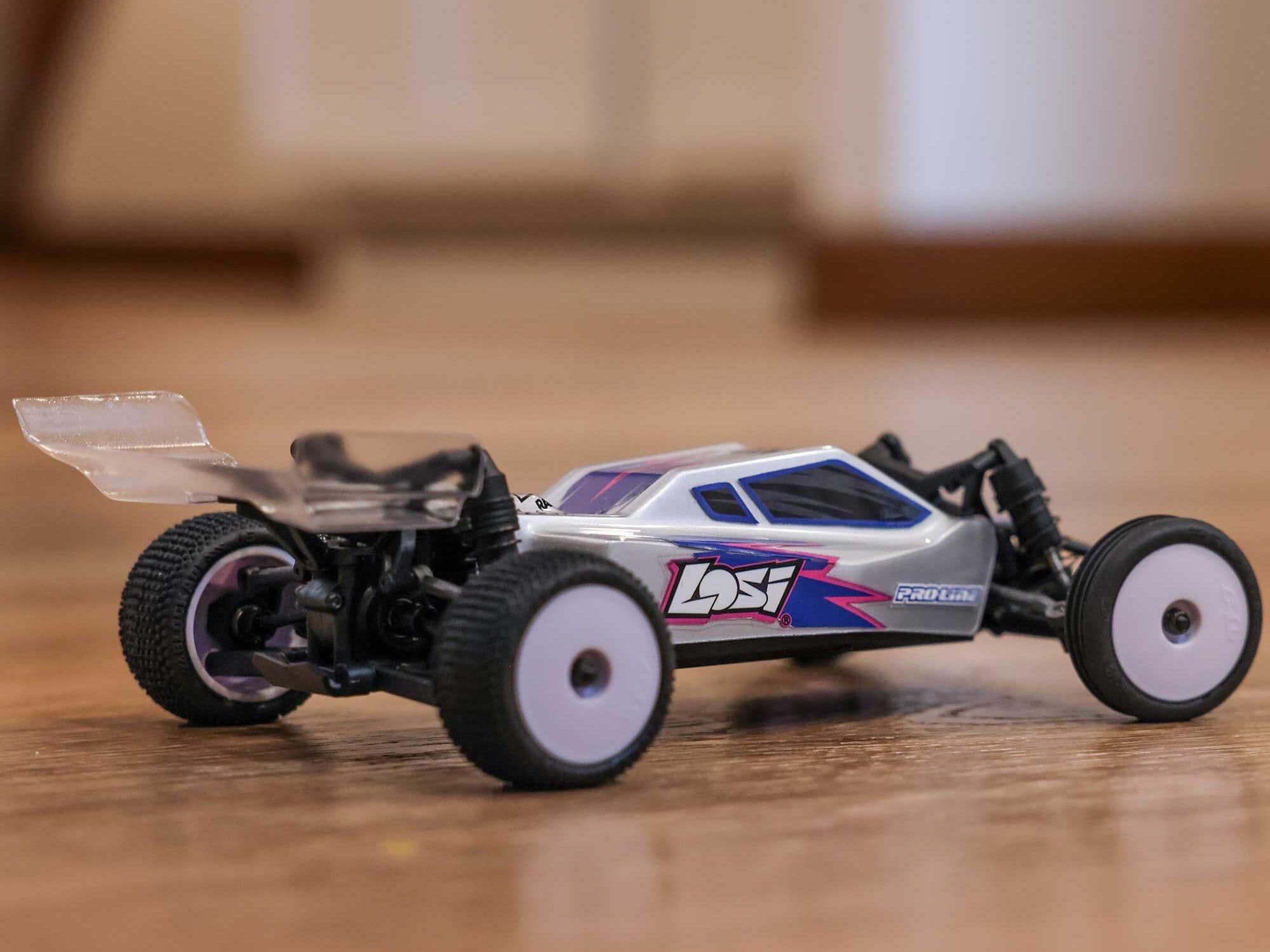 Losi 1/24 Micro-B 2WD Buggy RTR Silver