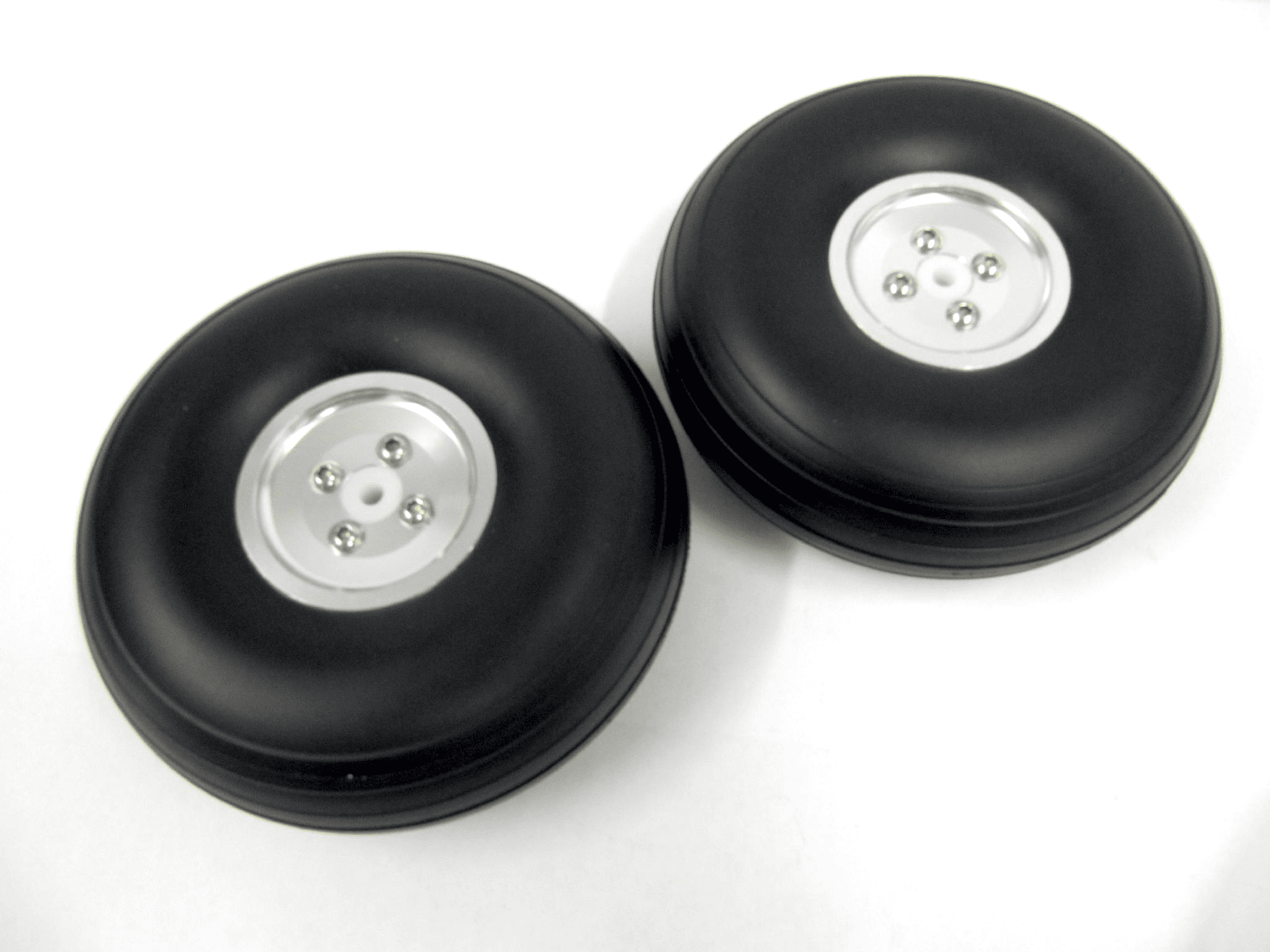 Scale Alloy Hub Rubber Wheel 5 5" / 140 mm 2pc