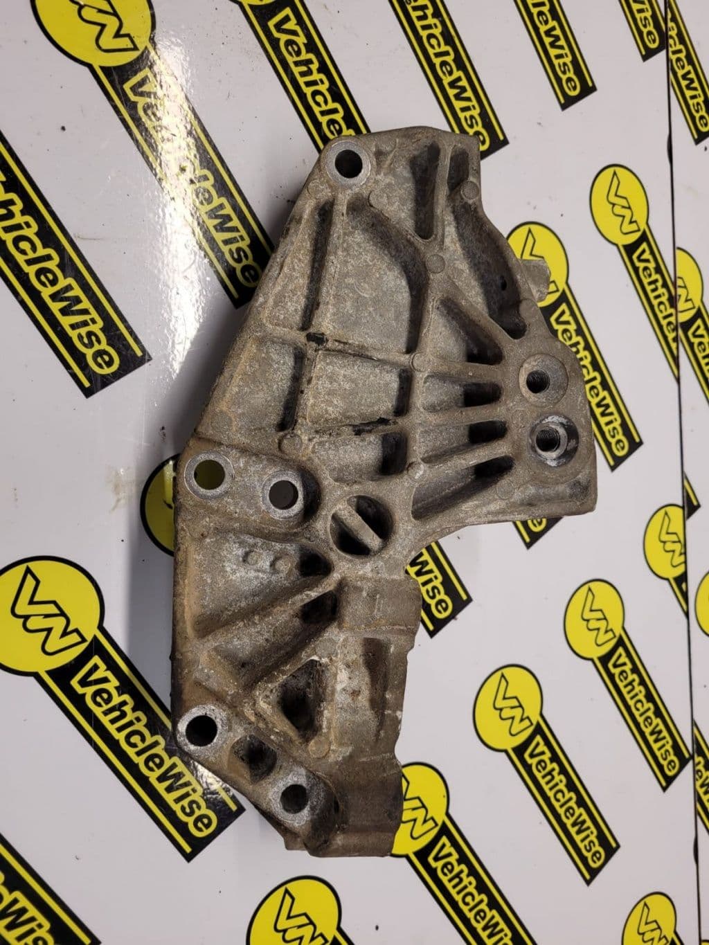 2001-2014 RENAULT TRAFIC MK2 2.0 DIESEL TOP ENGINE MOUNT BRACKET ...