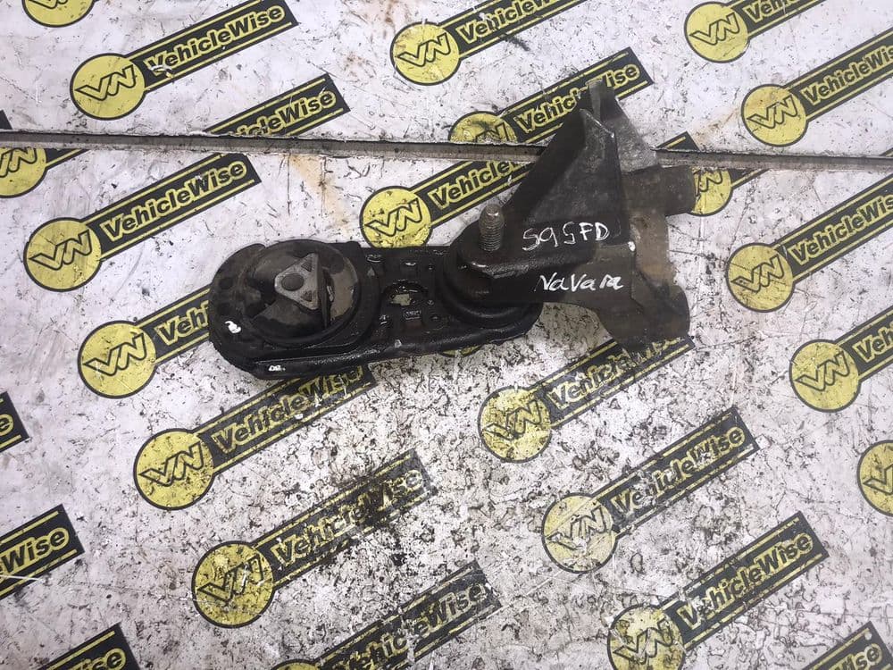 2005-2020 NISSAN NAVARA 2.5 DCI REAR ENGINE MOUNT - 8200042454 [BP]