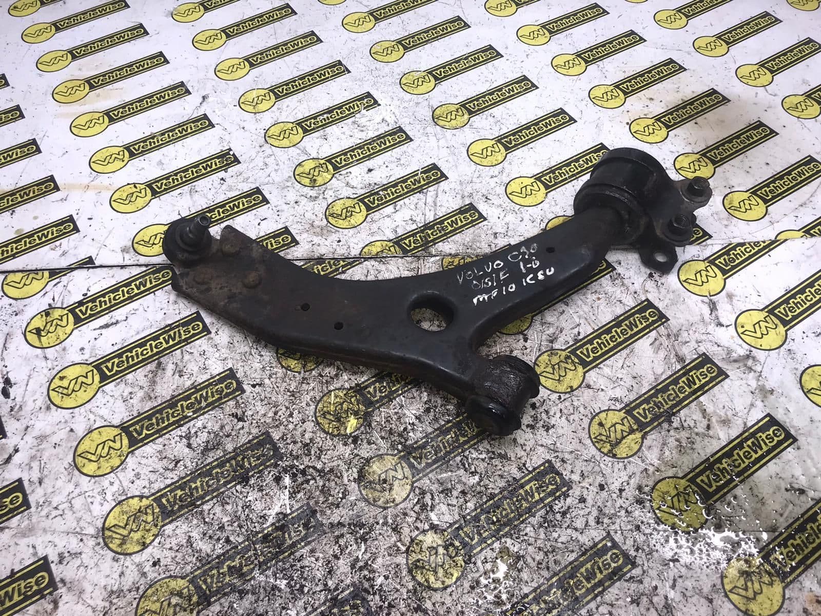 2006-2012 VOLVO C30 R-DESIGN 1.6 DCI WISHBONE BRACKET DRIVER SIDE FRONT