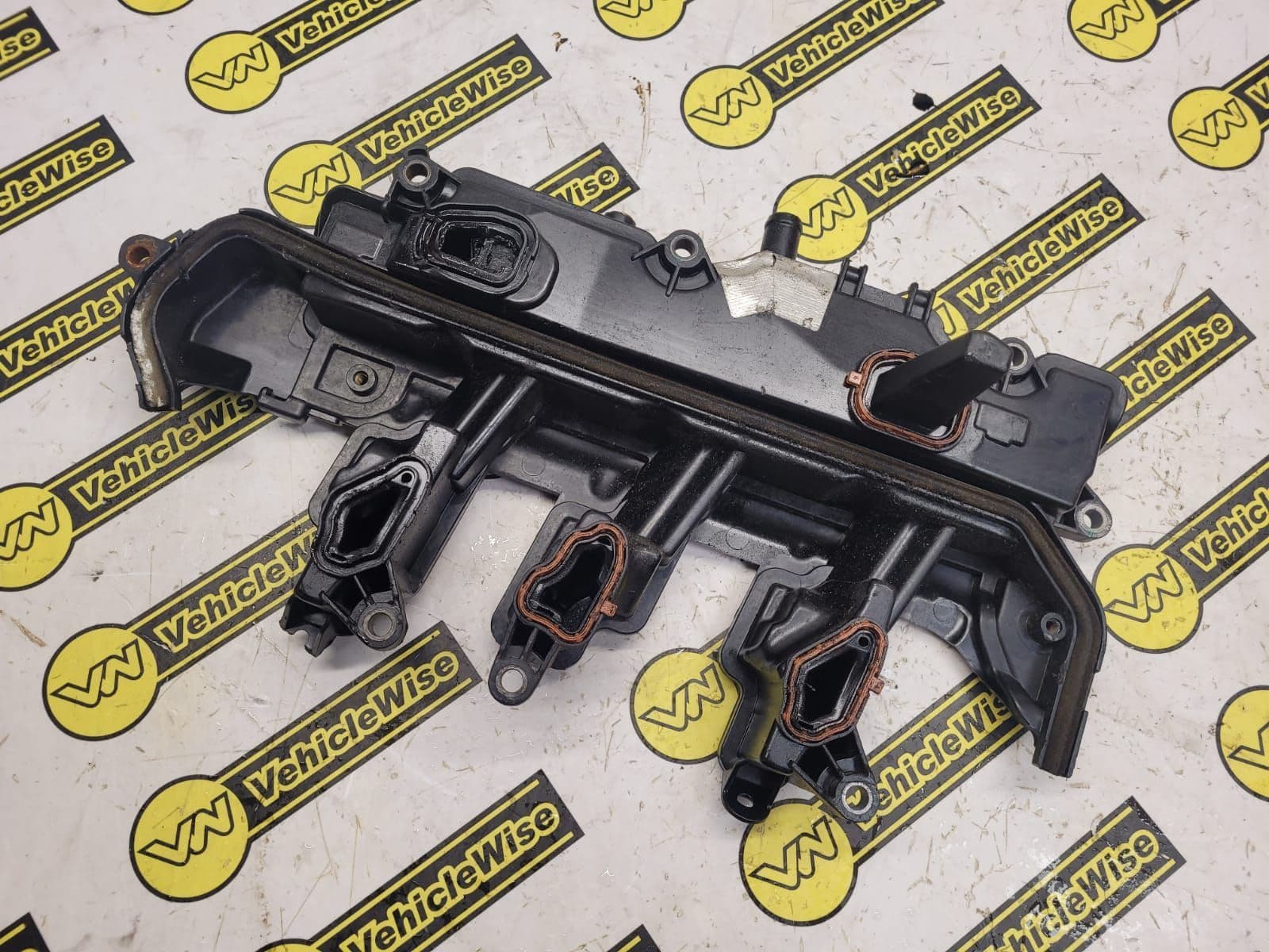 2010-2020 RENAULT MASTER MK3 2.3 DCI OIL SEPERATOR INLET MANIFOLD - 118305765R