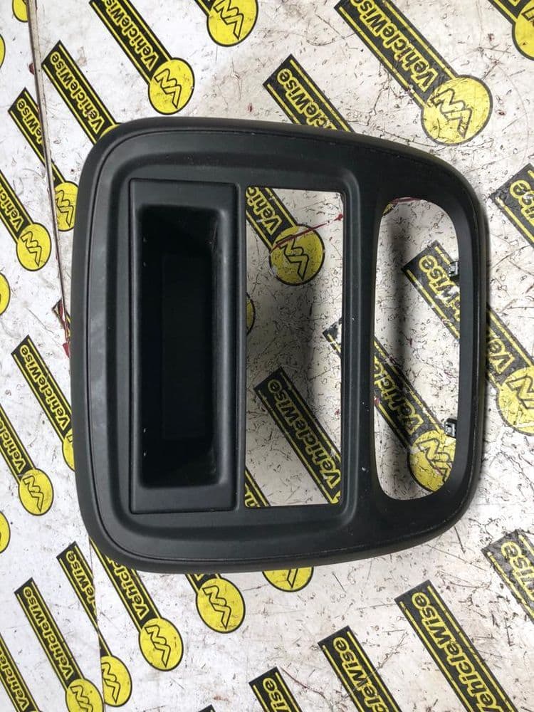 2014-2018 VAUXHALL VIVARO MK2 1.6 DIESEL - DASHBOARD STORAGE CUBBY ...
