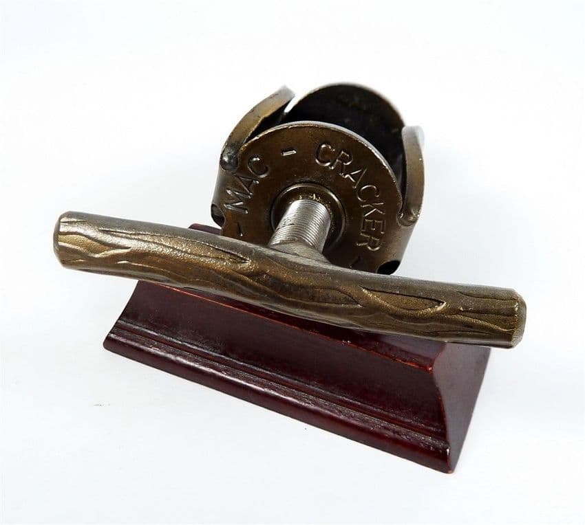 2007 Aussie-Mac-Cracker Screw Clamp Vice Nutcracker Nut Cracker Machine ...