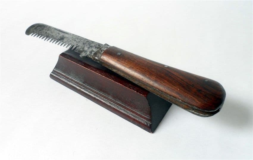 Antique Gentleman s Folding Moustache Beard Comb Straight Razor Barbers ...