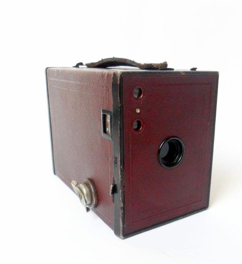 Vintage Box Camera Kodak No 2 Brownie Model F Burgundy 120 Roll Film ...