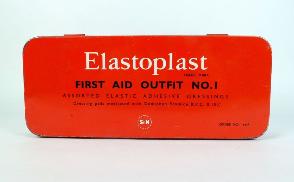 Vintage Chemist Tin Elastoplast Smith & Nephew Hull Welwyn Garden City ...