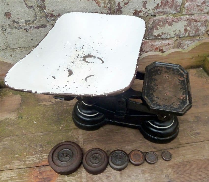 Vintage Country Kitchen Cast Iron No 9 Weighing Scales 1930s c/w Set of ...