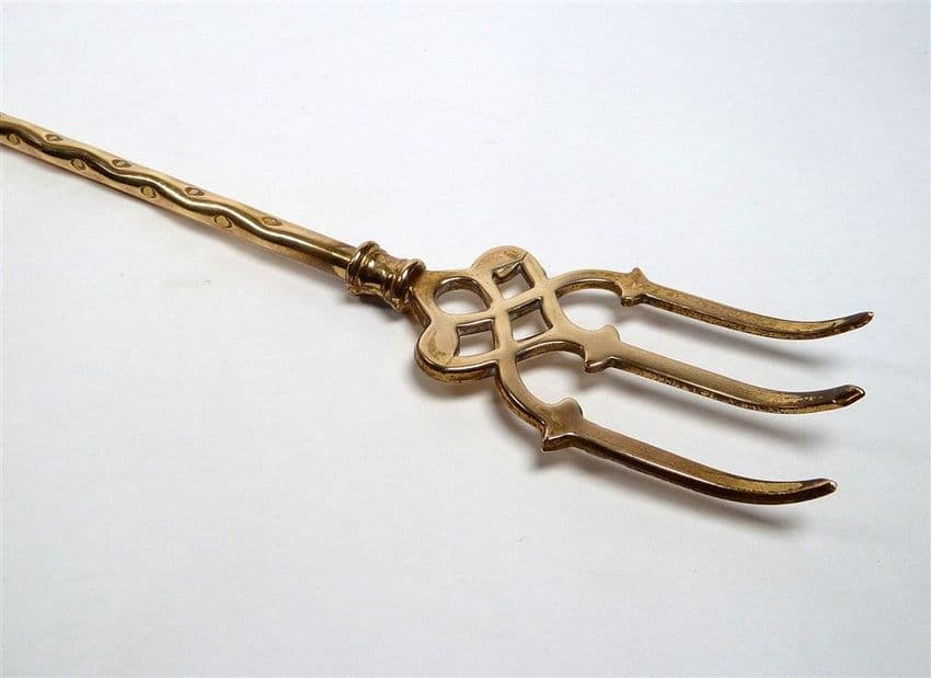 Vintage English Long Handled Brass Fire Toasting Fork Longships ...