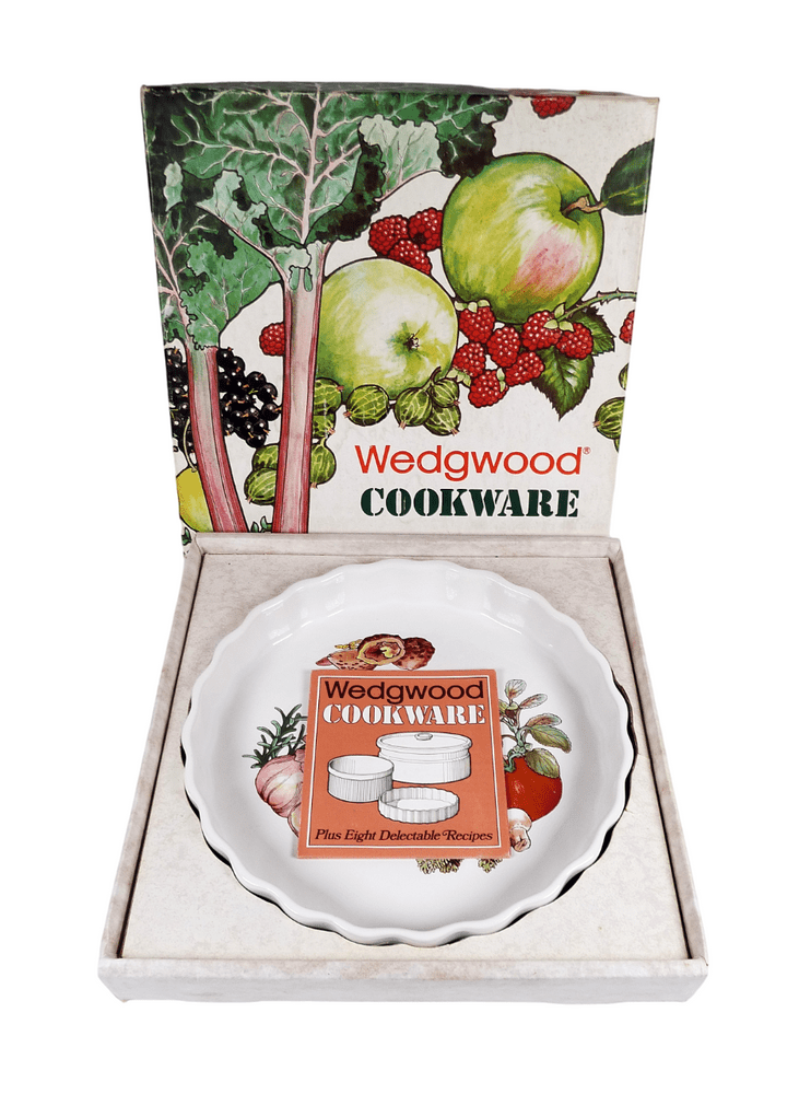 Vintage Kitchen Boxed Wedgwood Cookware Gourmet Pattern Quiche Flan ...
