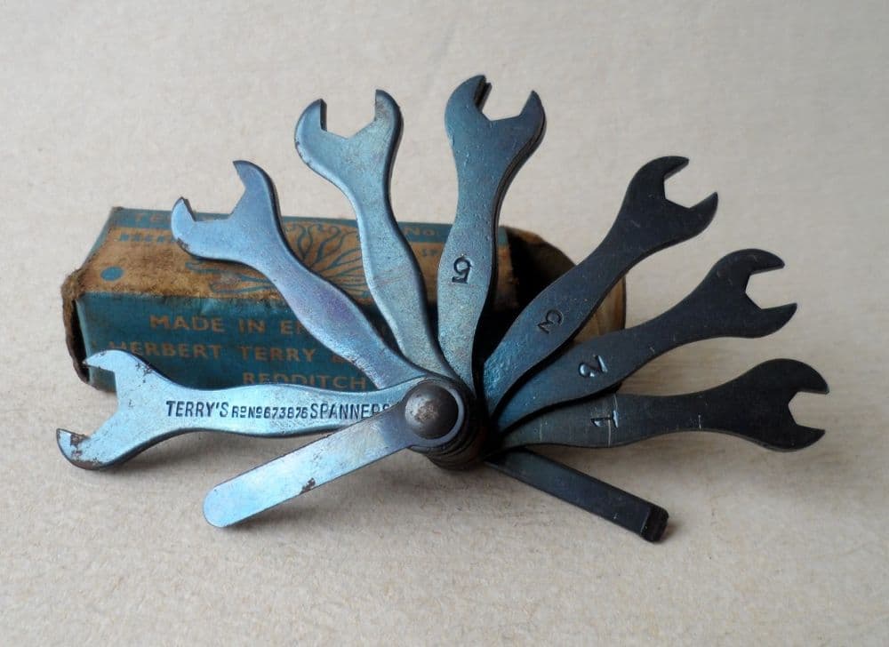 Vintage Tool Boxed Terry s No 906 8 Leaved Magneto Spanner Set Feeler ...