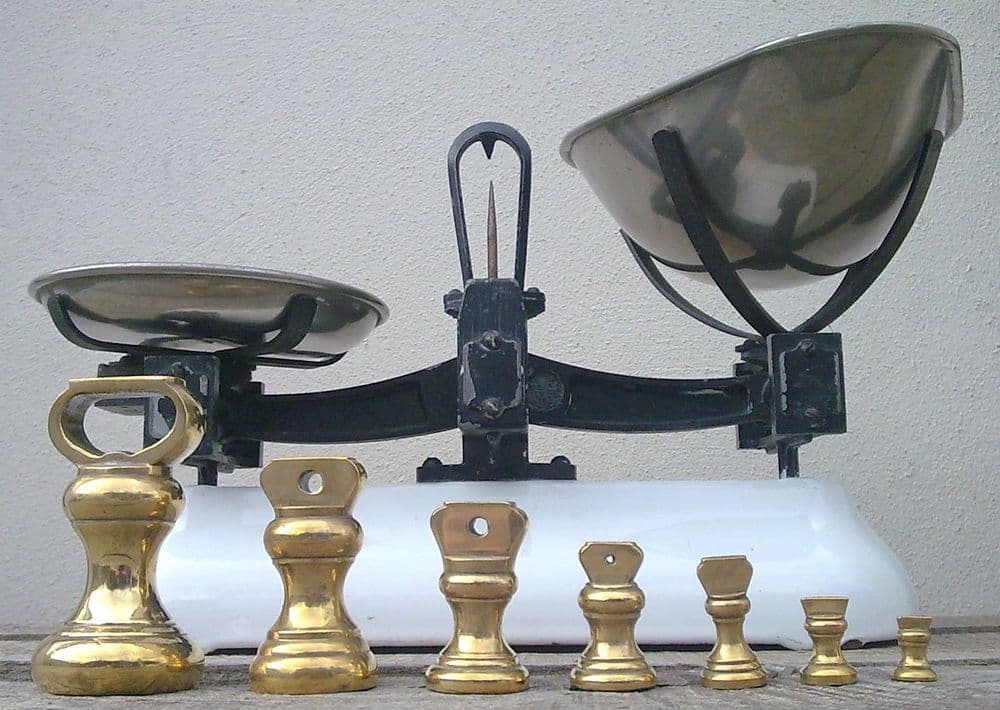 Vintage White Enamel Avery England Sweet Shop Weighing Scales with ...