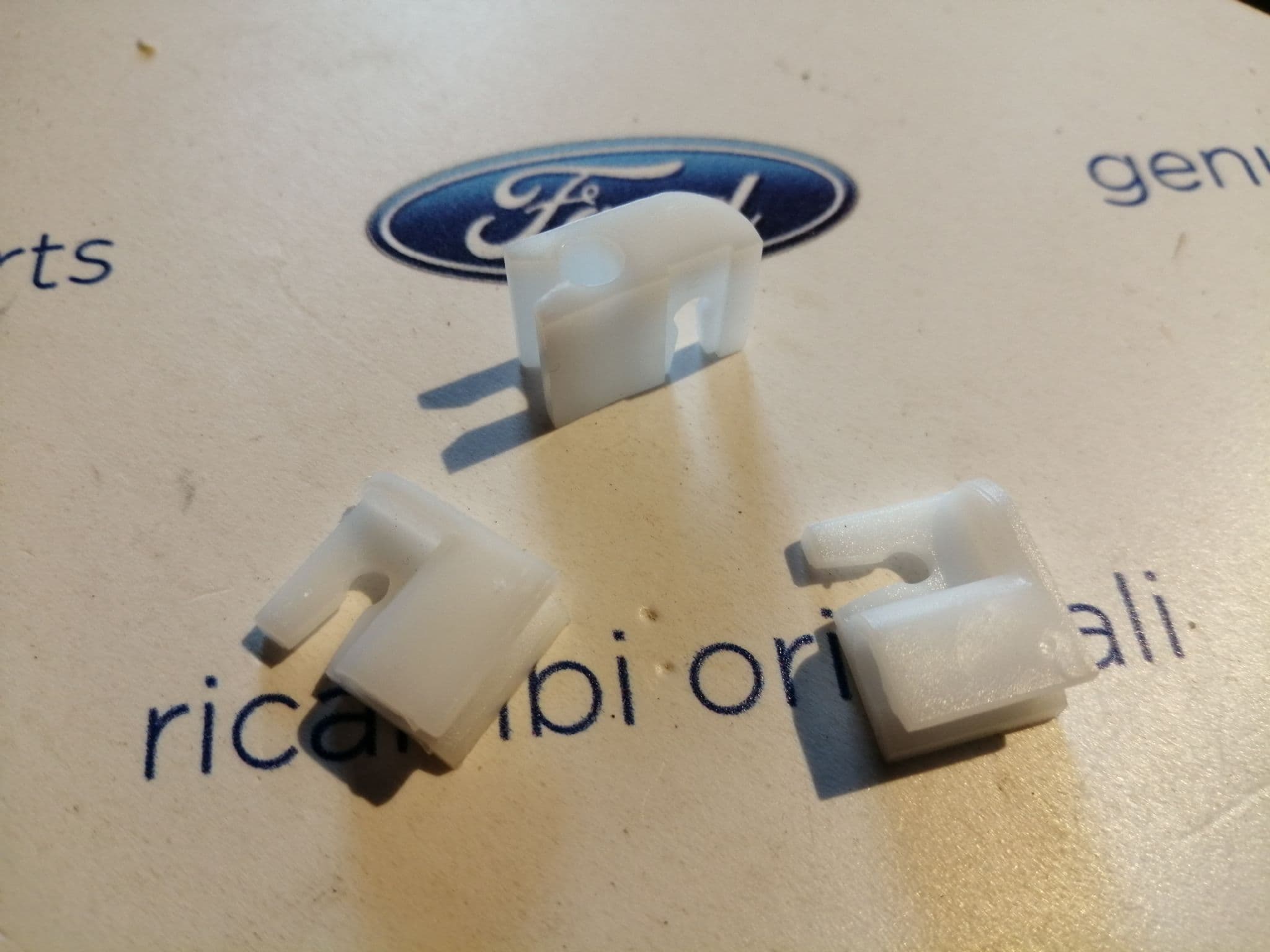 Clips De Cortina Throttle Cable Clip Ford Escort Mk1/2/3/4, Capri,
