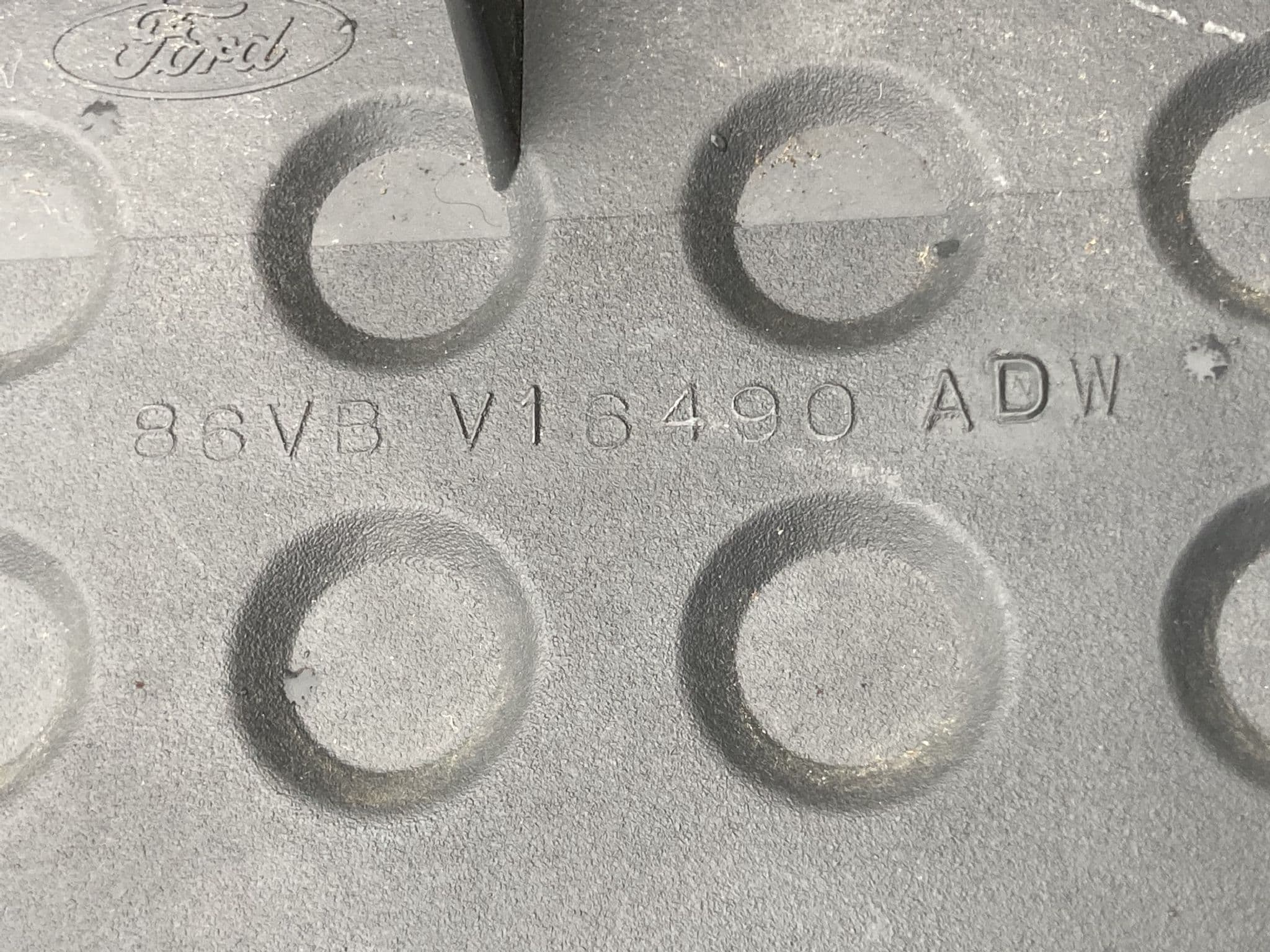 Ford Transit MK3/4/5 New Genuine Ford side step trim