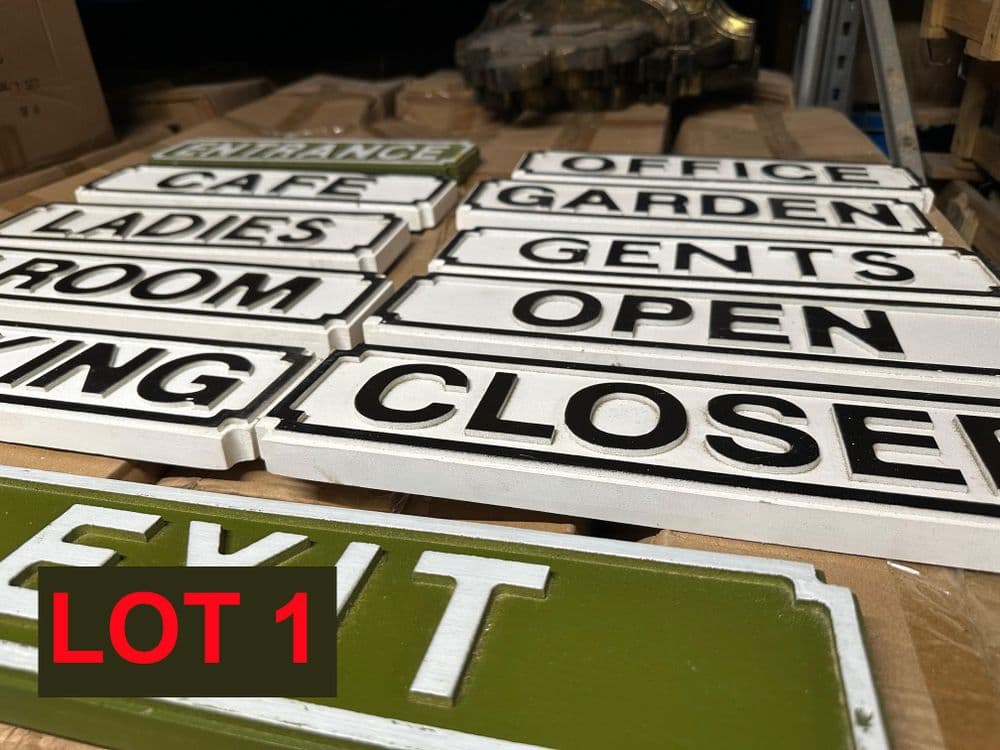 Job Lot Of 96 Service Road Signs 2 50 each Lot1
