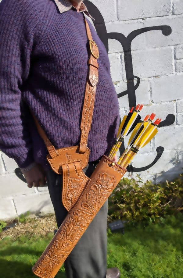 DECORATED HIP QUIVER SHOULDER TYPE C2