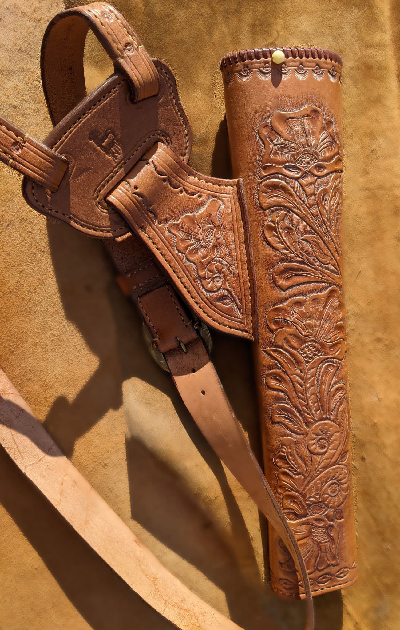 DECORATED HIP QUIVER SHOULDER TYPE C2