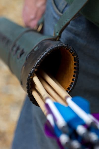 GREEN HIP QUIVER SHOULDER TYPE