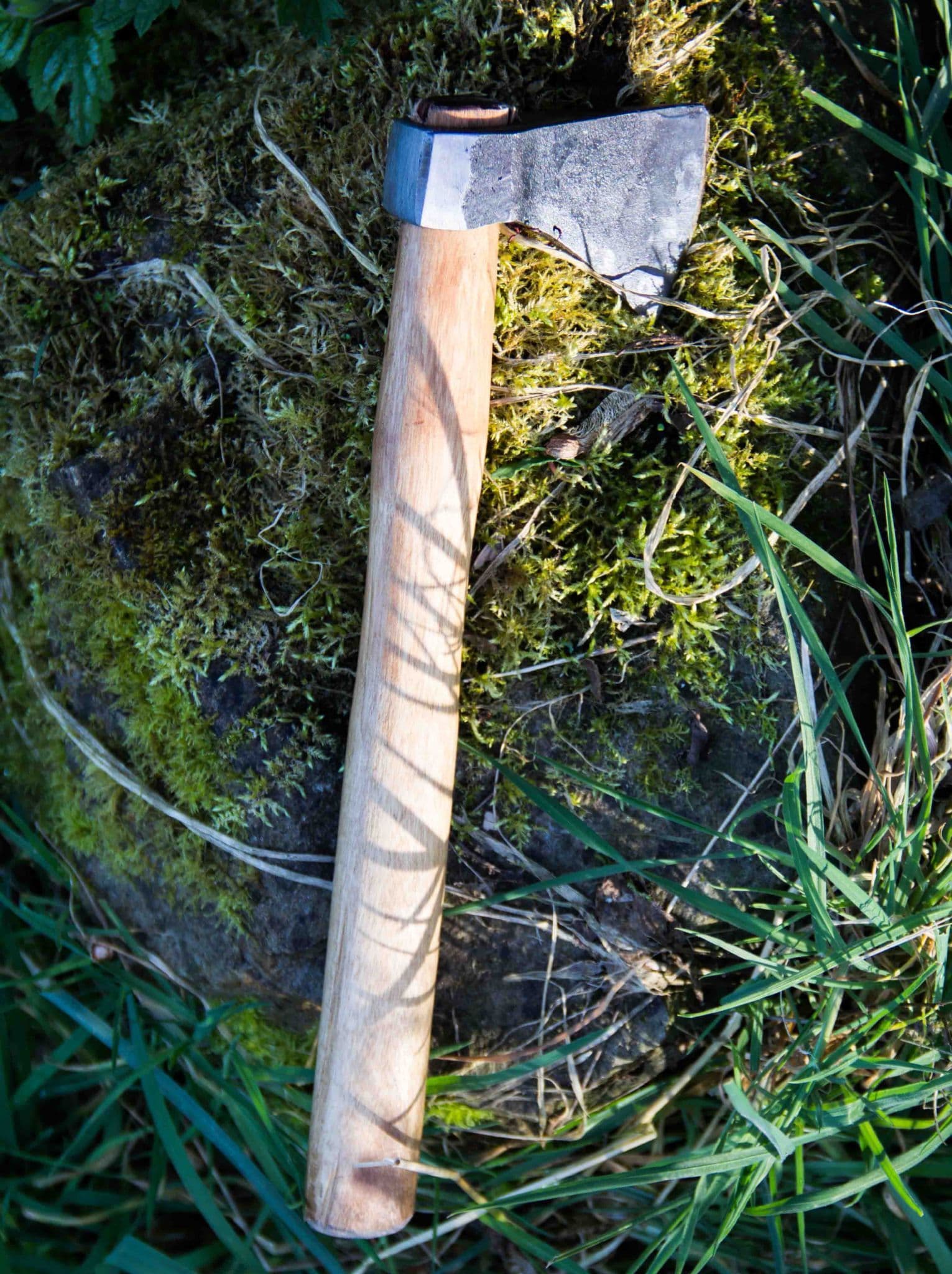 HAND AXE
