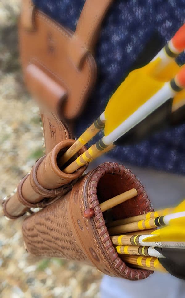 HIP QUIVER SHOULDER TYPE with extra tube & x28;c& x29;