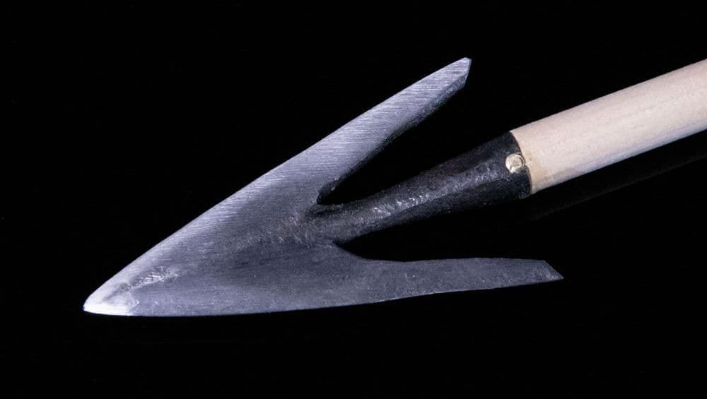Medieval Style Arrow 3/8" with Curved Broadhead