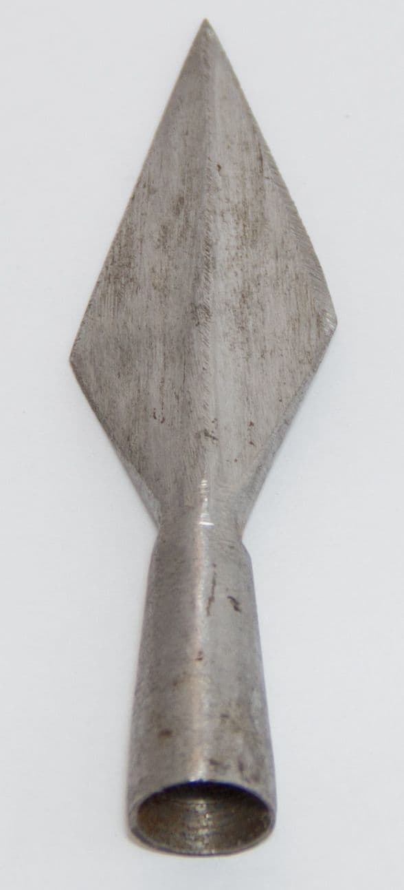 MEDIEVAL STYLE ARROWHEAD type 1