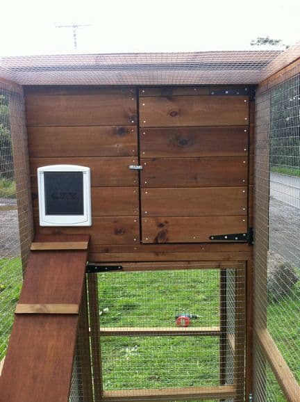 Wooden Cat Kennel and Run