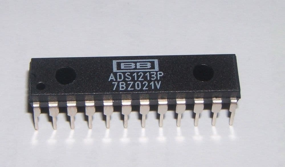 ADS1213P IC 22BIT ADC DIP DIP24 1213