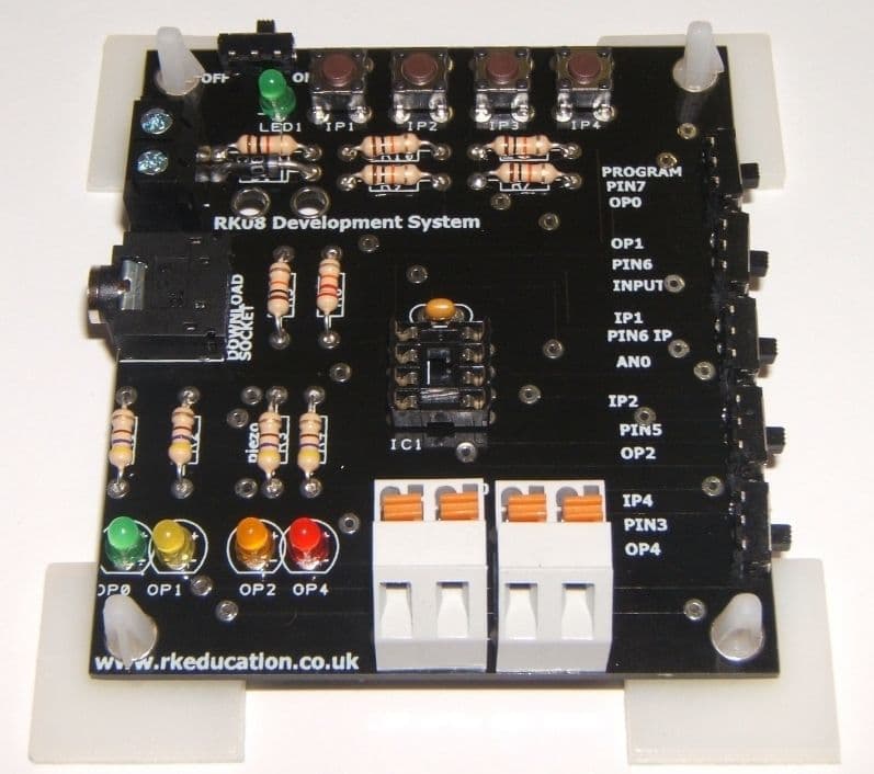 RK08 Training/Development PCB for 8 pin PIC PICAXE and Genie Self Build Kit