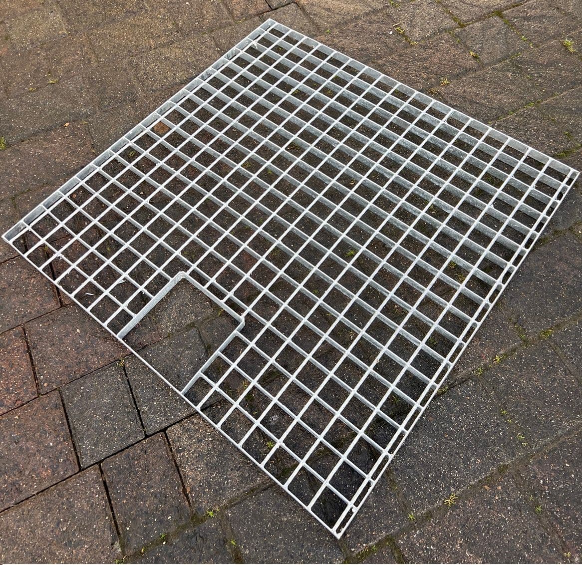 Galvanised steel Safety Grid with access hatch