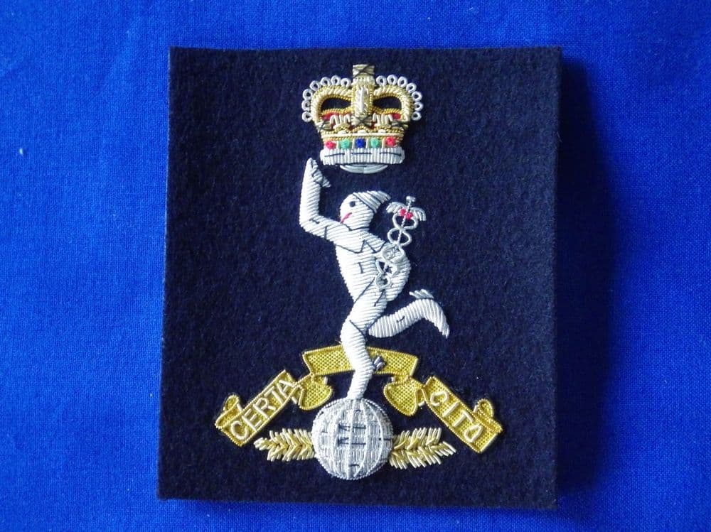 ROYAL CORPS OF SIGNAL S ROYAL SIGNAL S BLAZER BADGE