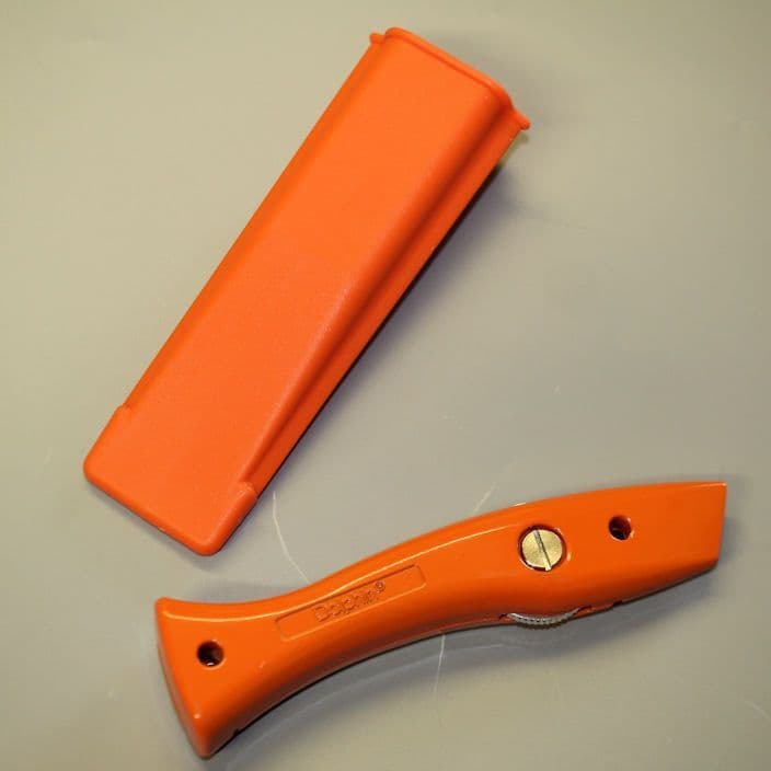 RWS025E Blue Dolphin Knife with case | Carpet Fitters Knife | Dolphin knife