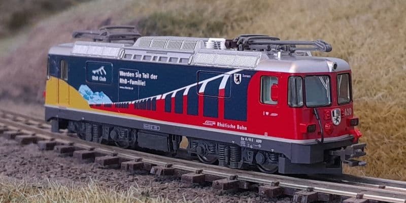 Kato 3102-4 N Gauge RhB Ge 4/4 II 620 "RhB Club" Livery Electric Loco