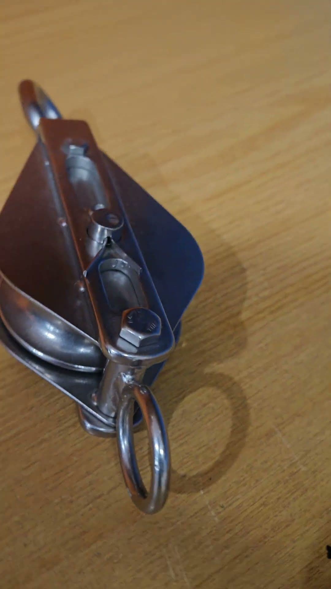 Single Pulley Block Swivel Eye | SecureFix Direct