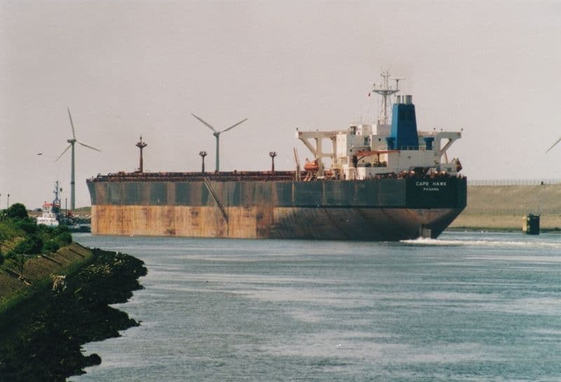 CAPE HAWK bulk carrier