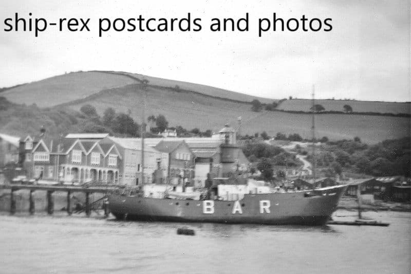 PLANET Bar Light Vessel a