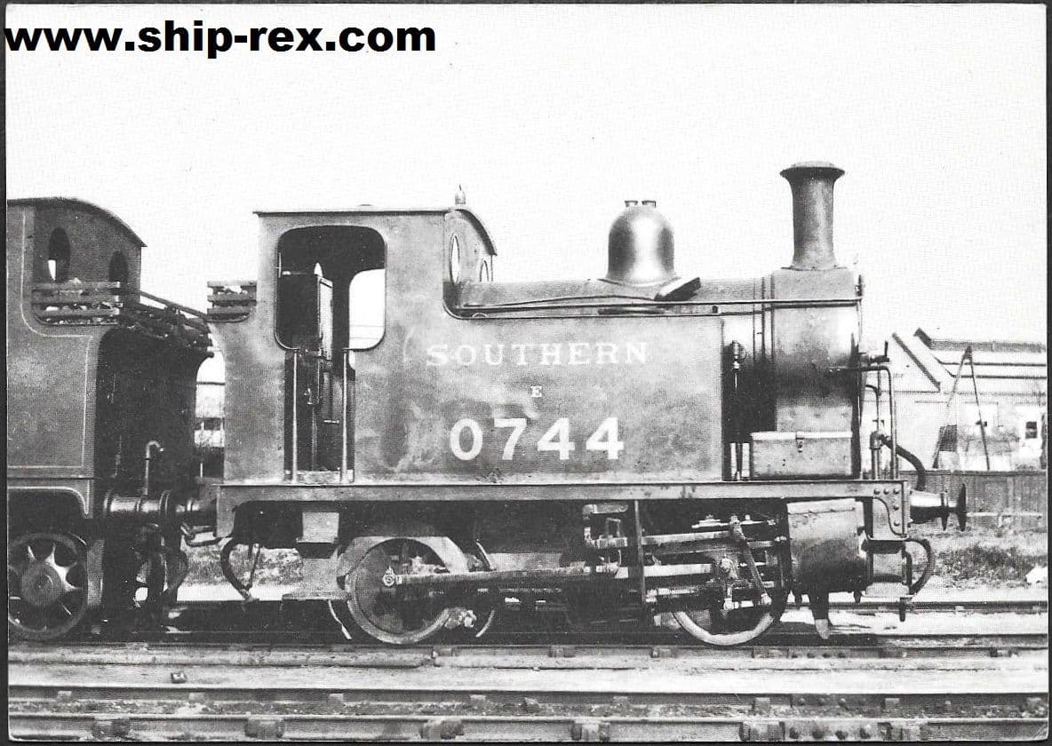 Southern Railway Southampton Docks Shunter Engine - postcard