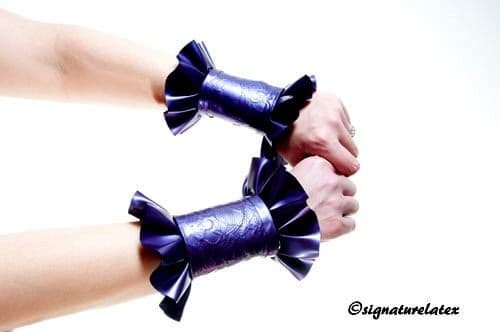 Latex lace frilled cuffs Pair