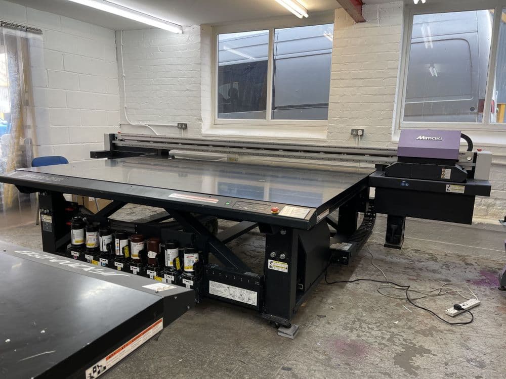 Mimaki JFX200 - 2513 UV Flatbed Printer